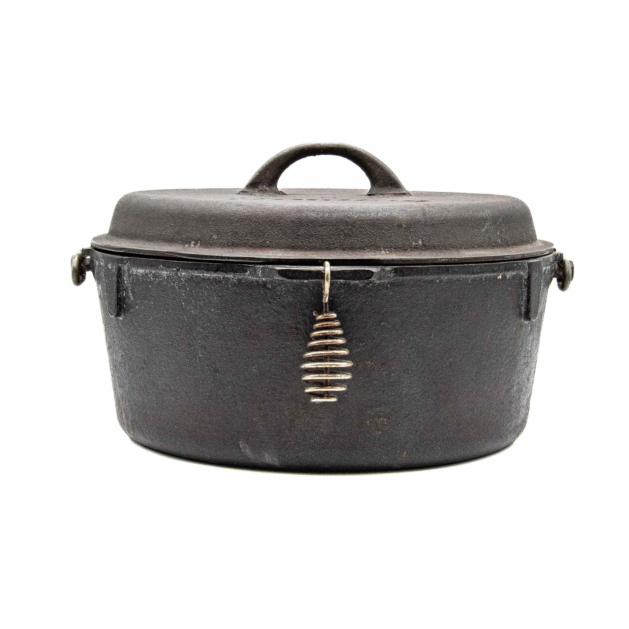 Findlay No. 8 Cast Iron Dutch Oven with Lid – Everything Old Antiques ...